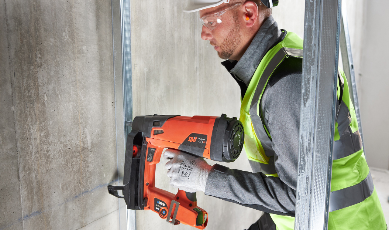 SPIT introduces new powerful Pulsa 40P+ cordless gas nailer ...